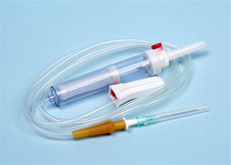 Disposable Blood Transfusion Kit Intravenous Blood Giving Set