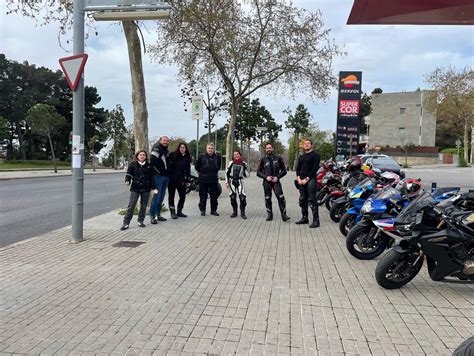 Rukya On Rockr Ruta Cbrs By Rukya Caferacers Carreras