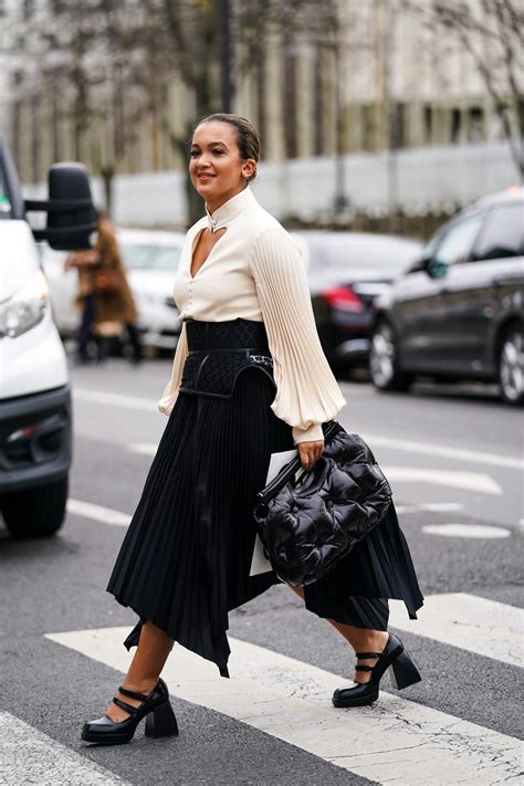 Faldas plisadas cuáles son las tendencias para en primavera Vogue