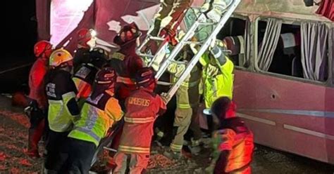Al Menos Un Fallecido Y 40 Lesionados Deja Volcamiento De Bus Que