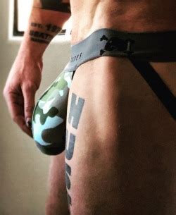 Bulge Commando Porn Photo Pics