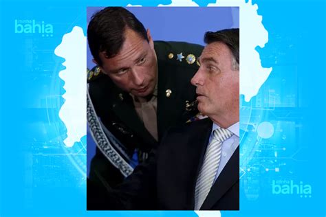 Bolsonaro indiciado pela PF por adulteração no Cartão de Vacinação da Covid
