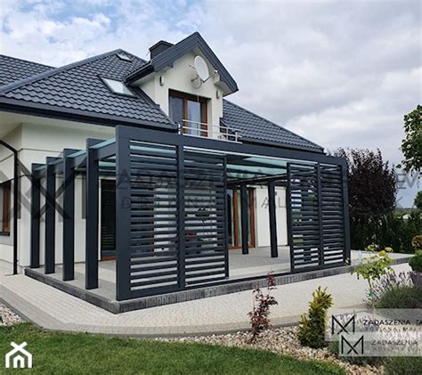 taras przed domem zadaszony zdjęcie od Zadaszenia Tarasowe Homebook