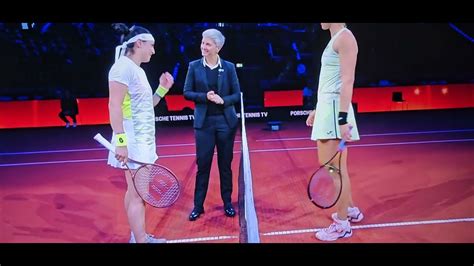 Ons Jabeur Vs Beatriz Haddad Maia Salida A Pista Stuttgart Open