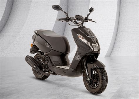 Streetzone 50 10 Naked Scooter By Peugeot Motocycles