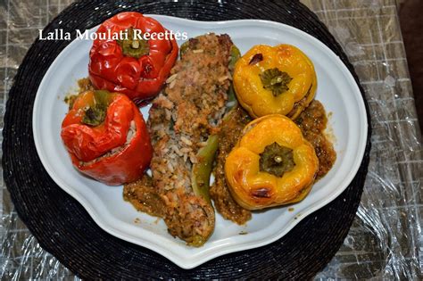 Poivrons farcis au riz et à la viande hachée