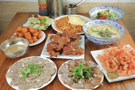 30年只为做好一碗面西湖道上这家面馆居然24小时营业 肉丸