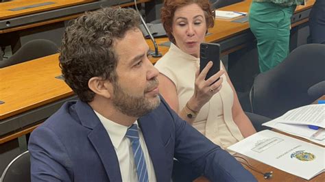 Pgr Pede Ao Stf Abertura De Inqu Rito Contra Andr Janones Por Suspeita