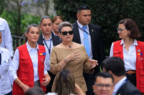 Primera dama de Guatemala y reina de España recorren calles del Centro