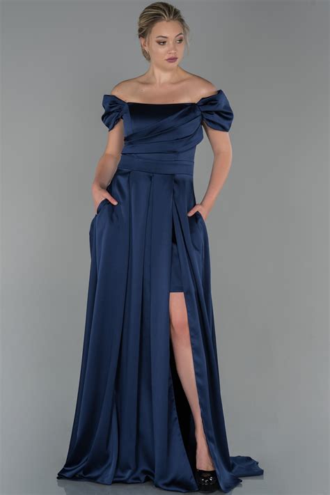 Robe De Soir E Longue Satin Bleu Marine Abu Abiyefon