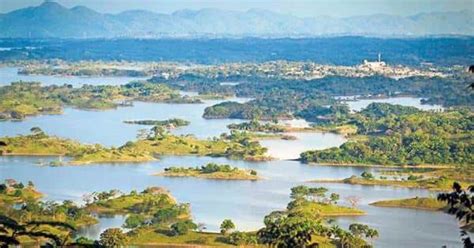 Mil Islas el paraíso nacido del etnocidio