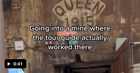 Amazing Tour Guide 9GAG