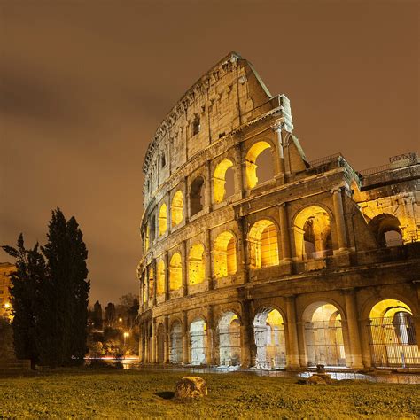 Roman Colosseum At Night Wallpaper