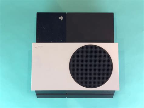Slideshow Xbox Series S And Series X Comparison Photos