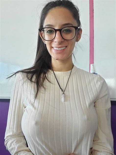 Braless At Work Rbraless