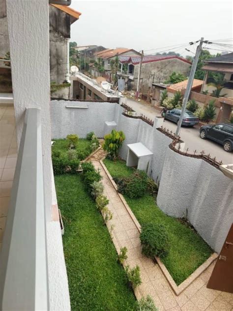 Mise en vente dune villa duplex à Angré 8ème tranche Cité Sol cocody
