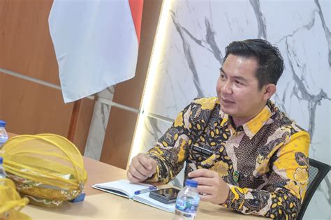 Sekda Kabupaten Purwakarta Norman Nugraha Memimpin Rapat Penyusunan