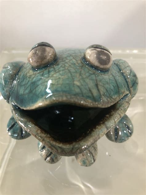 Grenouille céramique raku 2 coloris L Art et la Matière