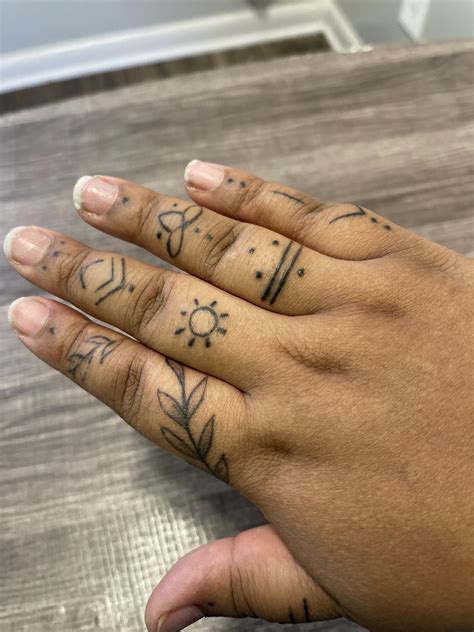Top More Than Finger Healed Tattoo In Cdgdbentre