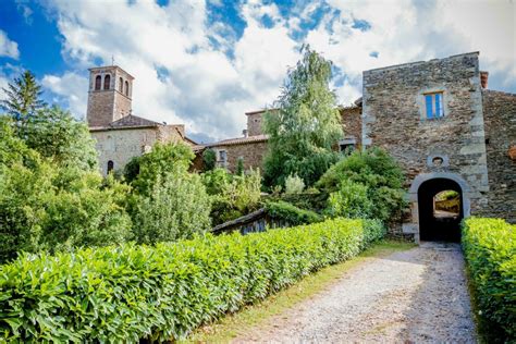Les 13 plus beaux villages autour de Lyon à visiter