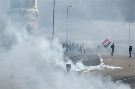 La Jornada Miles Se Manifiestan En Francia Contra La Extrema Derecha