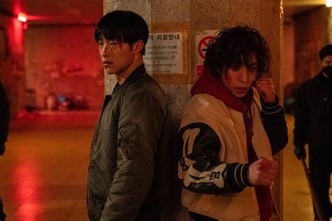 Critique La Traque Dans Le Sang Netflix Un Thriller Percutant Avec