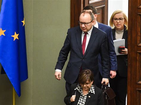 Nowy rząd ma plan na ułatwienie negocjacji z Dudą Tusk gotowy