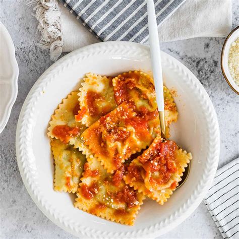 Spinach And Ricotta Ravioli Step By Step Recipe Maricruz Avalos