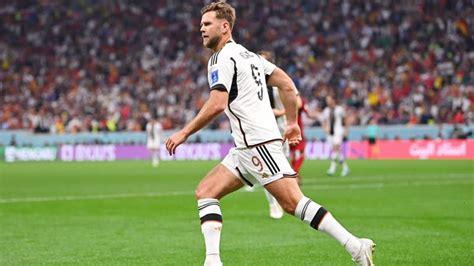 Fußball WM 2022 DFB Star Niclas Füllkrug Werder Bremen spricht über