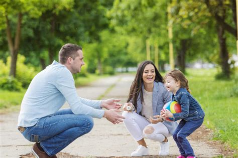 10 consejos para disfrutar al máximo un paseo al parque con tus hijos