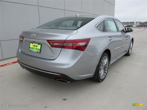 Celestial Silver Metallic Toyota Avalon Limited Photo