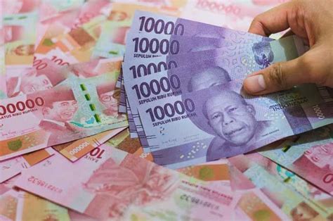 Pinjaman BCA Rp 100 Juta Langsung Cair Ke Karyawan Gaji Rp 2 Juta Ini