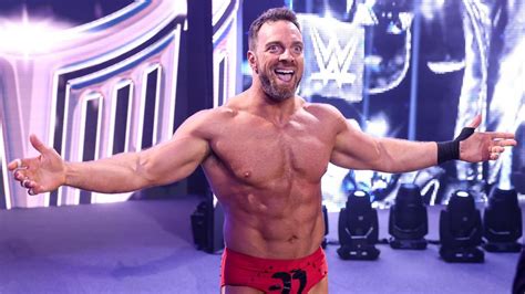 ΜΕΓΑΛΑ ΣΧΕΔΙΑ ΤΟΥ WWE ΓΙΑ LA KNIGHT