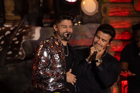 Munhoz E Mariano Gravam Novo Dvd M Sicas Para Beber Na Capital