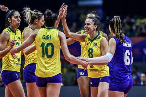 Seleção feminina de vôlei treinará na Alemanha de olho em inédito