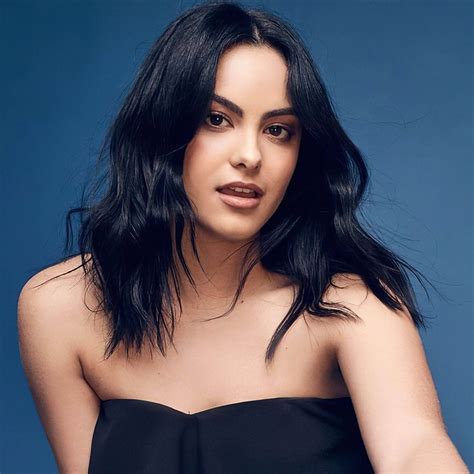 Camila Mendes e Jenna Ortega são confirmadas como protagonistas em