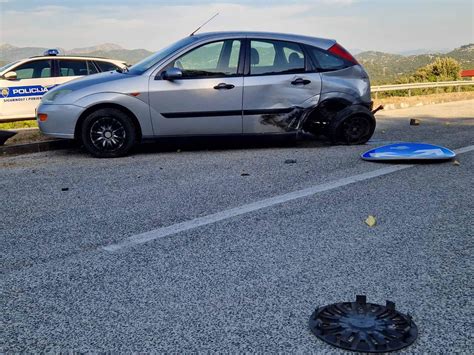 Slobodna Dalmacija Teška prometna nesreća tri automobila na