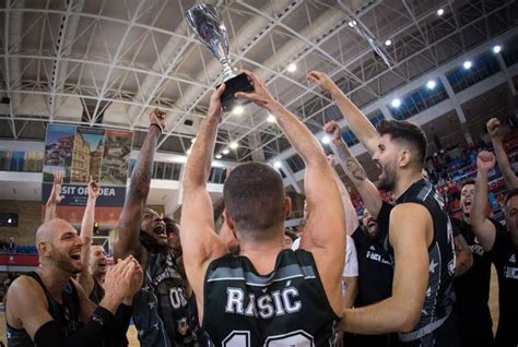 Baschet masculin U BT Cluj a câștigat Supercupa României la Oradea