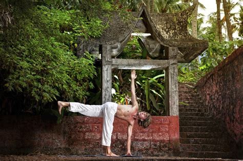 Top 11 tư thế yoga nâng cao khó nhằn HỌC VIỆN YOGA SỐNG KHOẺ