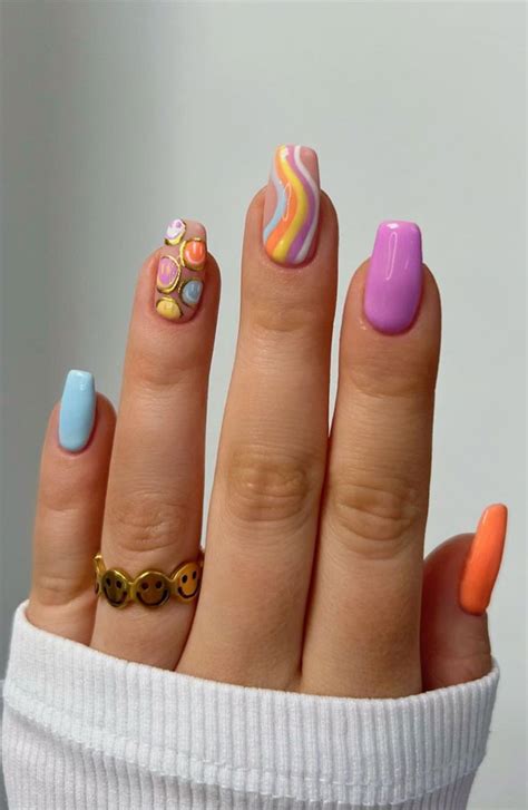 Cute Spring Nails To Inspire You Smiley Face Nails