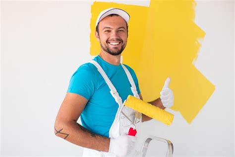 Devenir Peintre En B Timent Missions Formations Et Salaire