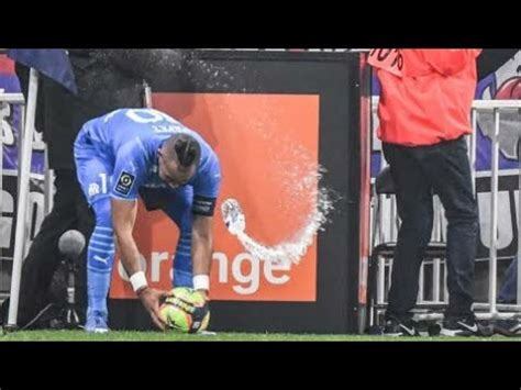 Dimitri Payet reçoit une bouteille dans la tête YouTube
