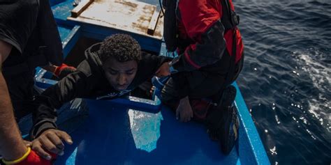 Migranti Tre Sbarchi Nella Notte Con 196 Arrivati A Lampedusa
