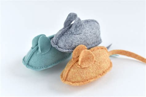 How To Sew A Catnip Mouse Cat Toy