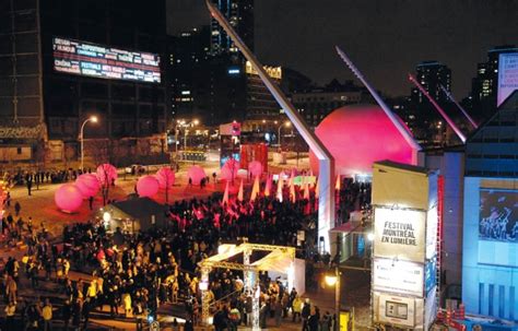 Le festival Montréal en lumière revient à la place des Festivals Le