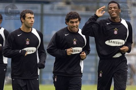 Pin De Fabio Martinez Em Carlitos Tevez Tevez Corinthians Camisa De
