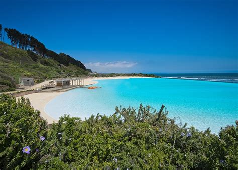 Crystal Lagoon est la plus grande piscine du monde et elle est située