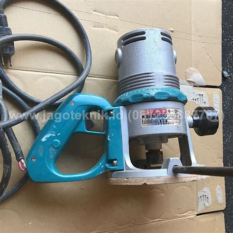 MAKITA MAKTEC POWERTOOL Mesin Router Profil Kayu Besar 12mm