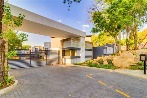 Bedroom Apartment Flat For Sale In Bryanston East Ss East