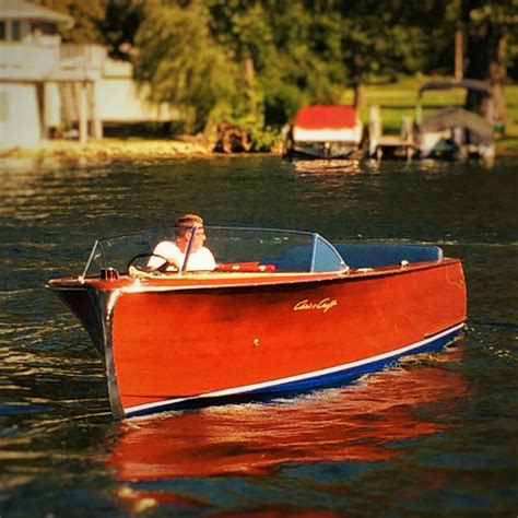 Chris Craft LadyBen Classic Wooden Boats For Sale